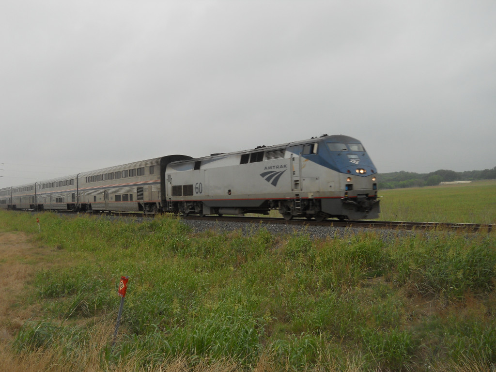 AMTK 60 21Apr2011 NB Train #22 (Texas Eagle) at McCarty Lane